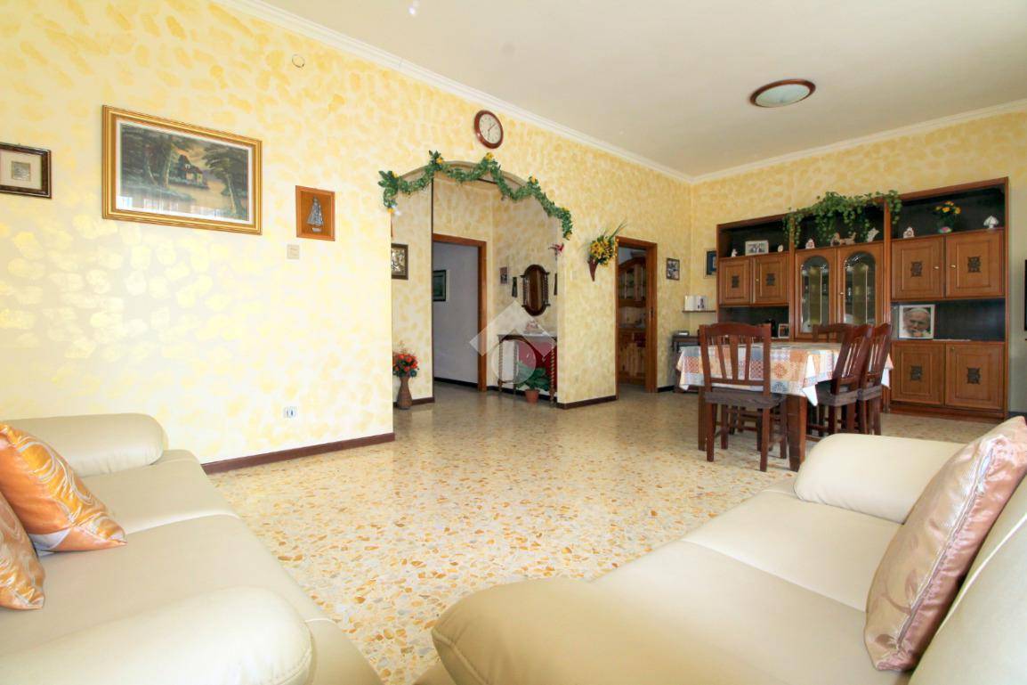 Trilocale via Pasquale Follieri 52, Centro, Lucera
