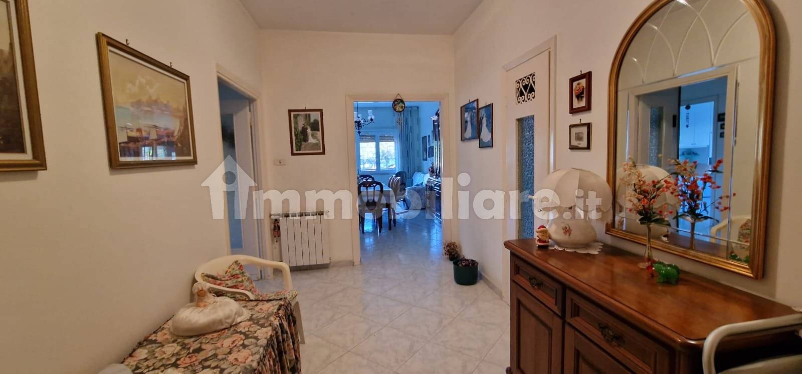 Quadrilocale via Veneto, Centro, Aprilia