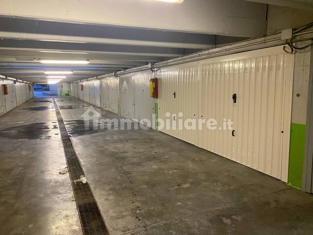 Garage - Box via San Felice Strada Anulare 3, Segrate, rif. 100520322 ...