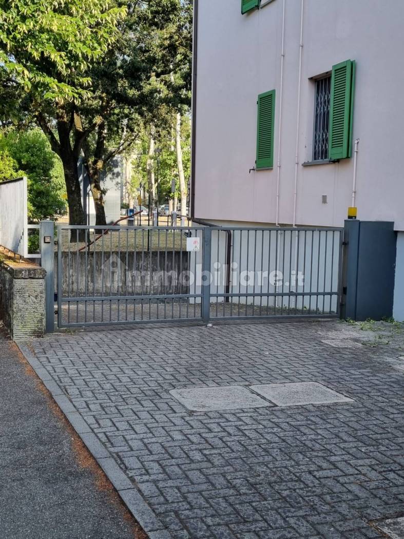 Posto auto - moto in Vendita