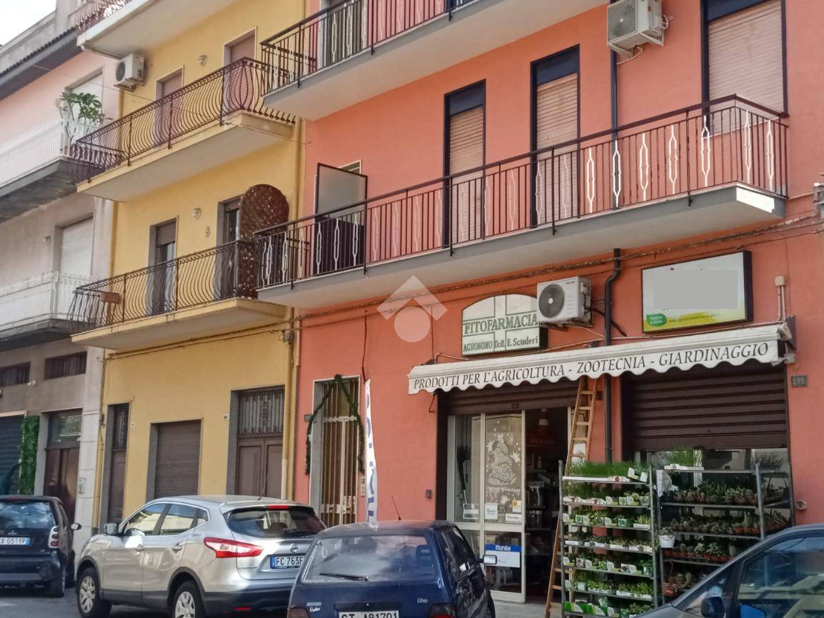 Trilocale via umberto 195, Fiumefreddo di Sicilia