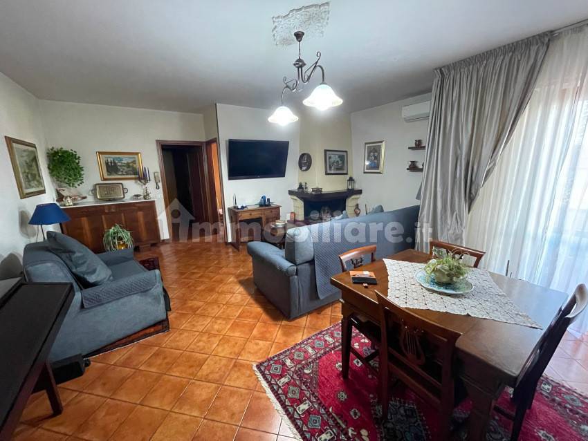 Appartamento secondo piano, Narnali - Viaccia, Prato