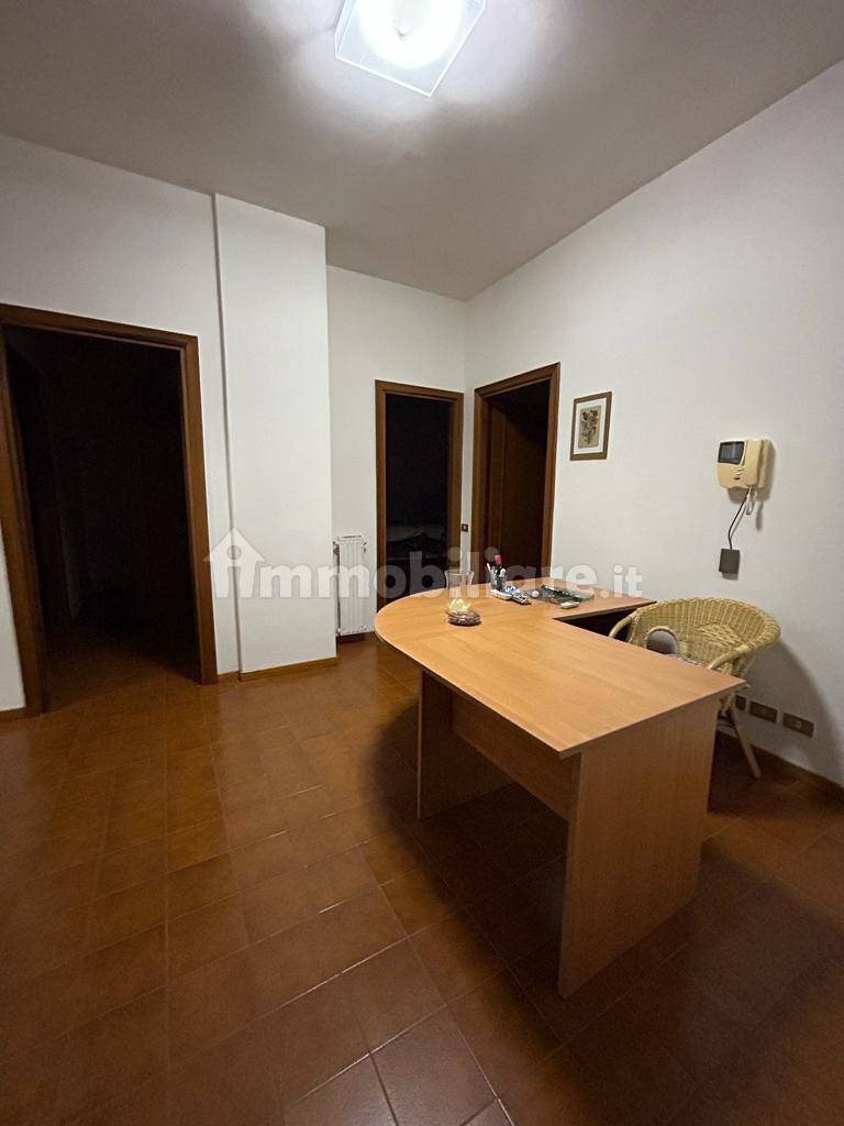 Quadrilocale buono stato, quarto piano, Oristano