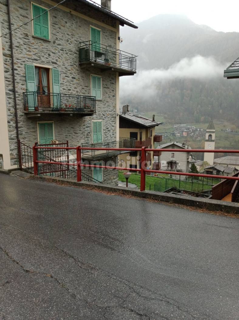 Quadrilocale via Ezio Vanoni 45, Centro, Chiesa in Valmalenco