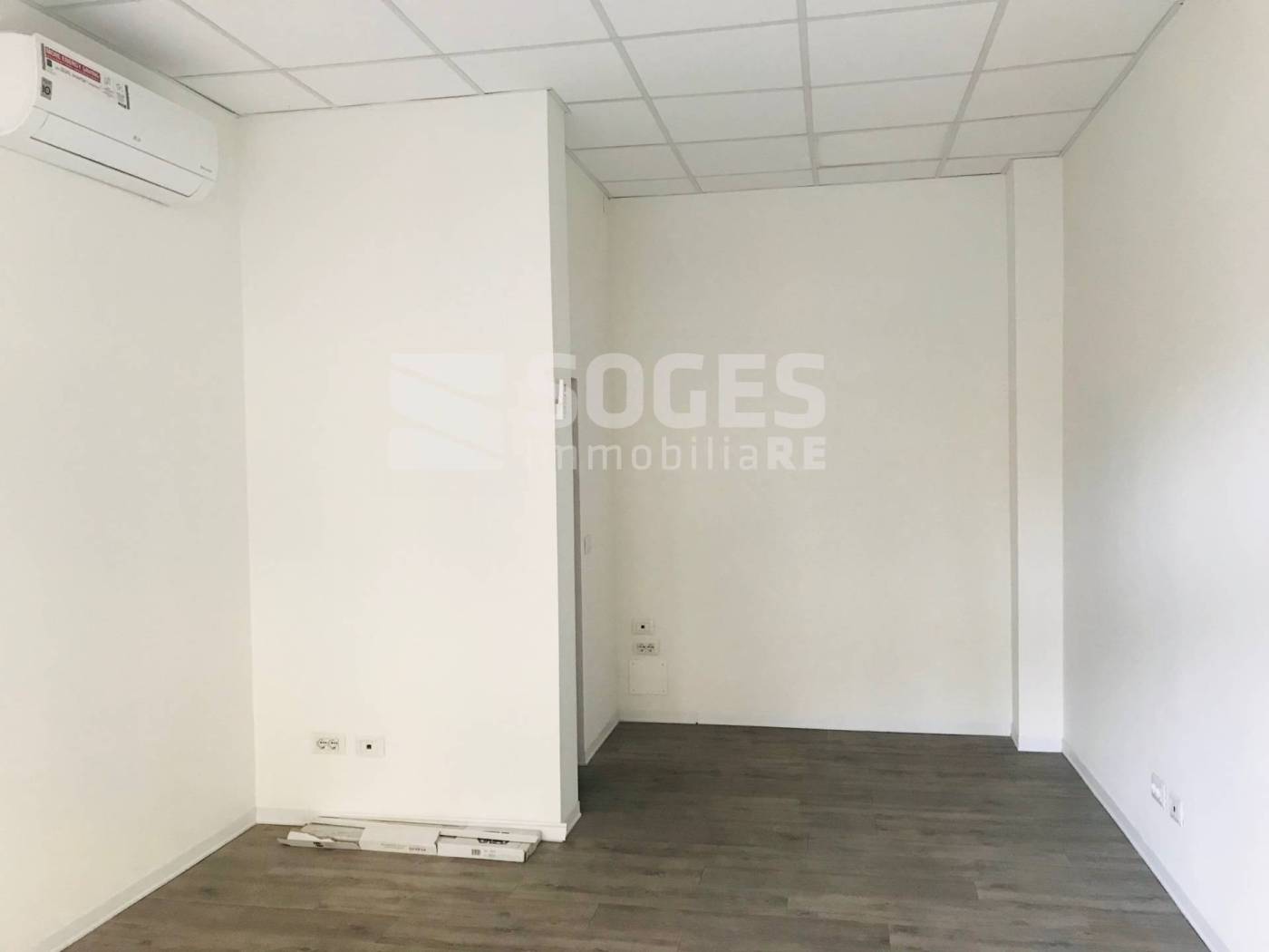 Locale commerciale in Vendita