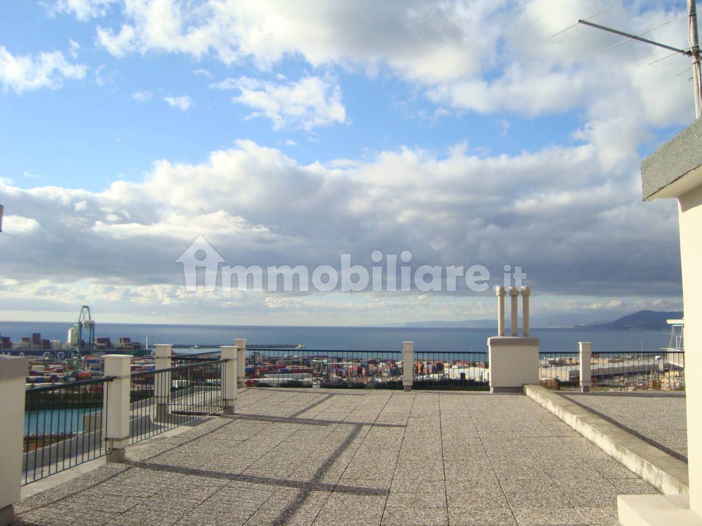 Trilocale via Villini Ambrogio Negrone, Pra&#x27;, Genova