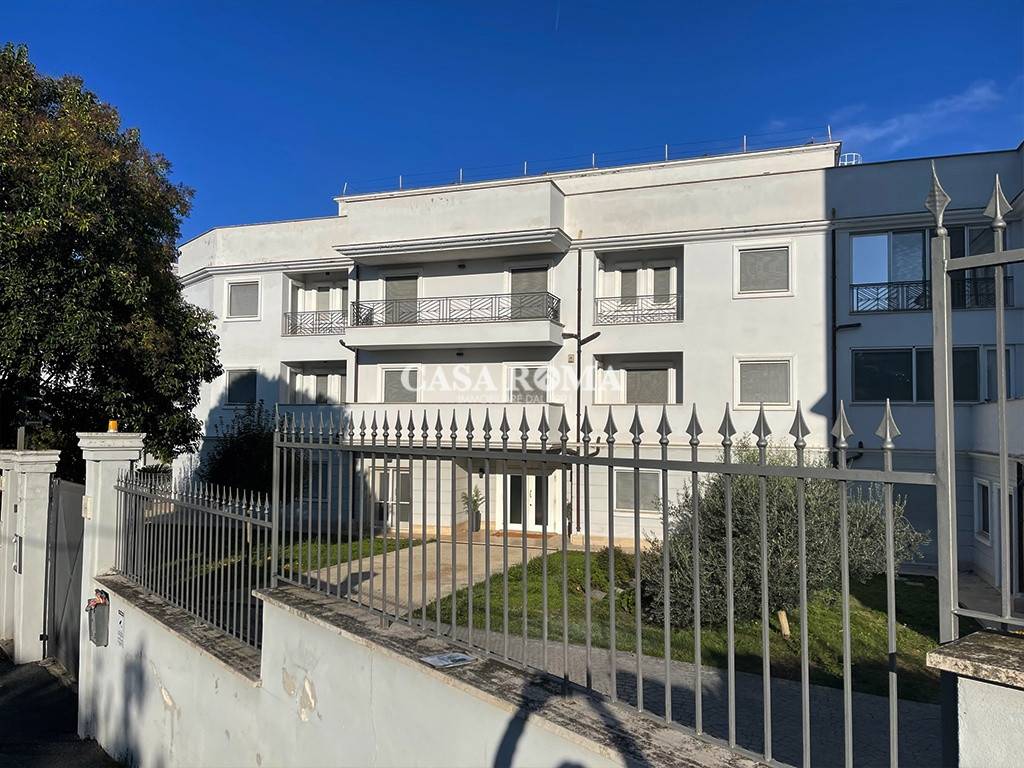 Palazzo - Edificio via Parre, Roma, Rif. 92292854 - Immobiliare.it