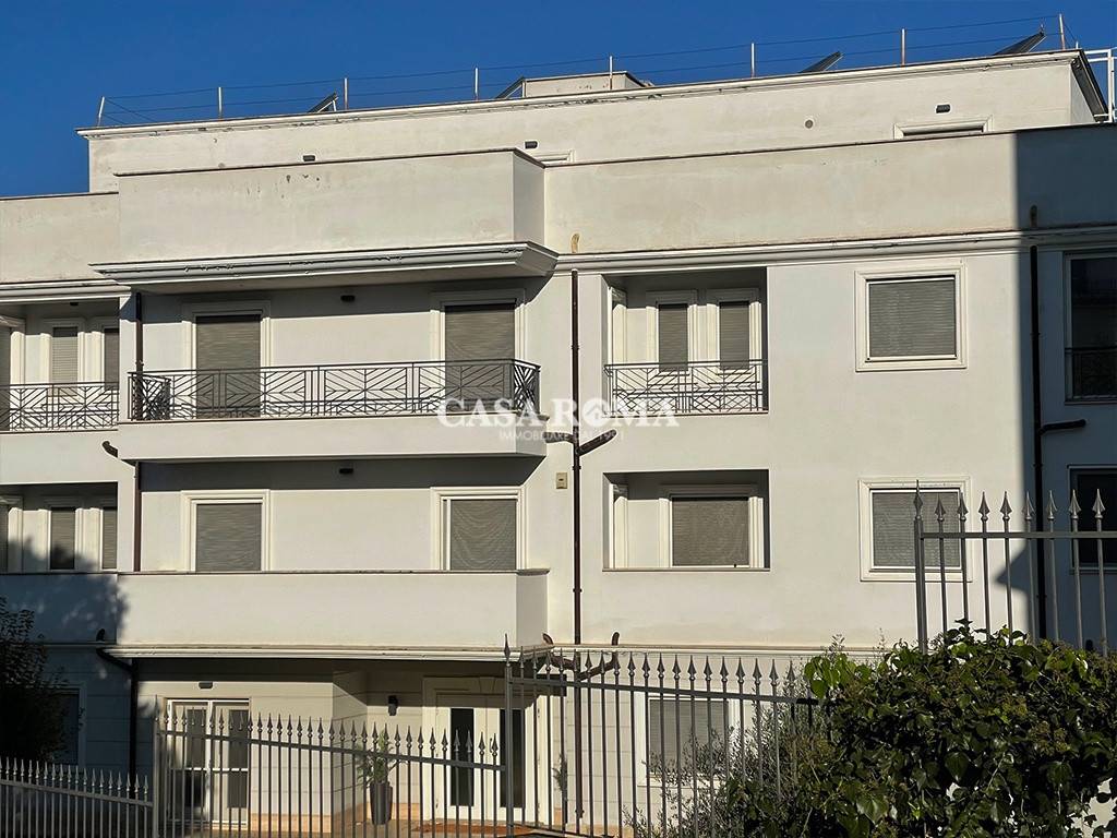 Palazzo - Edificio via Parre, Roma, Rif. 92292854 - Immobiliare.it