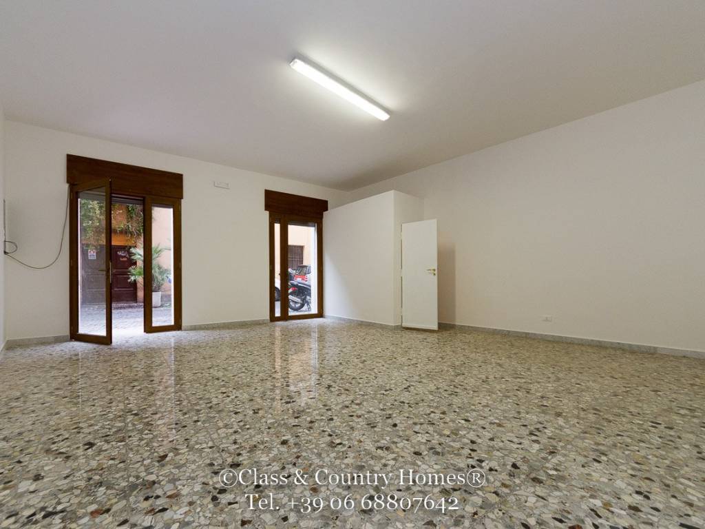 Locale commerciale via della Luce, Roma, rif. 100578702 - Immobiliare.it