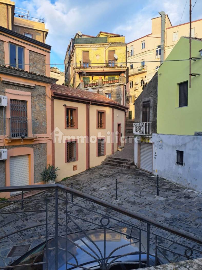 Quadrilocale Vico 1 Indipendenza, Centro Storico, Catanzaro