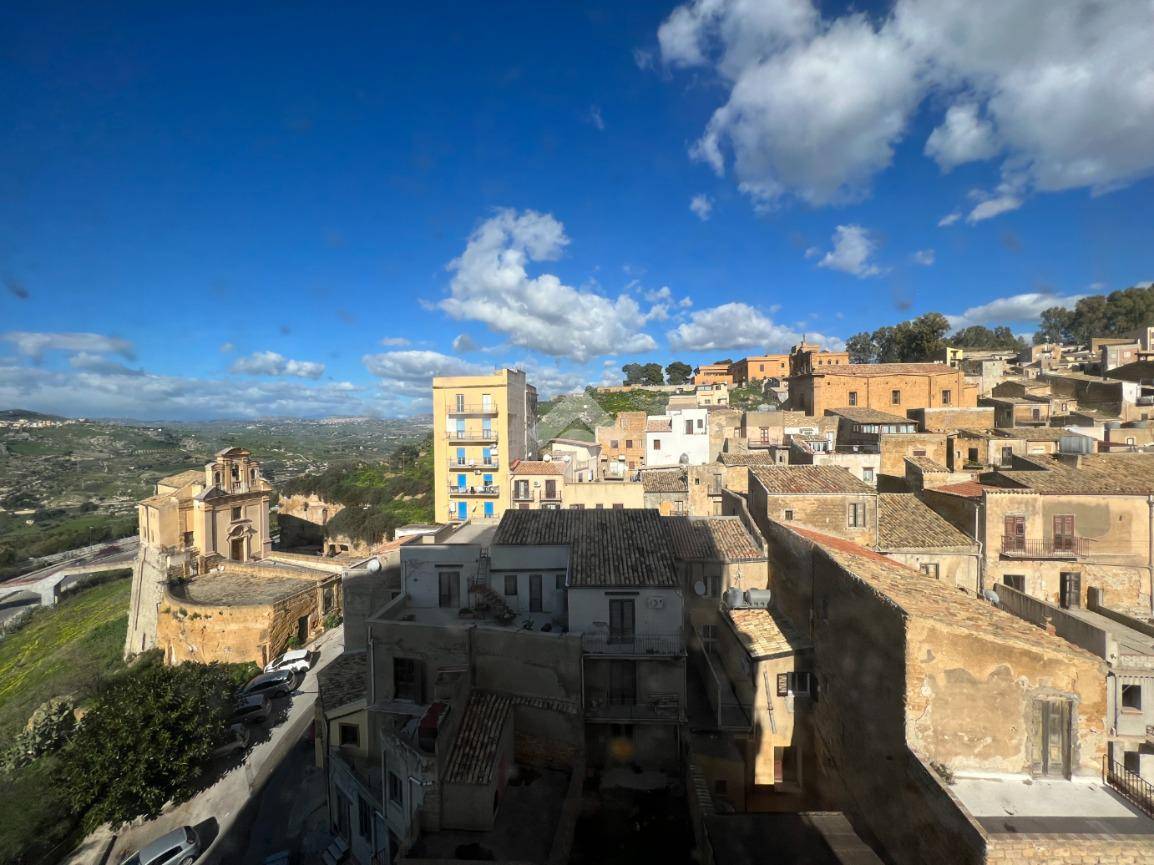 Trilocale discesa Porto Empedocle 25, Centro Storico, Agrigento