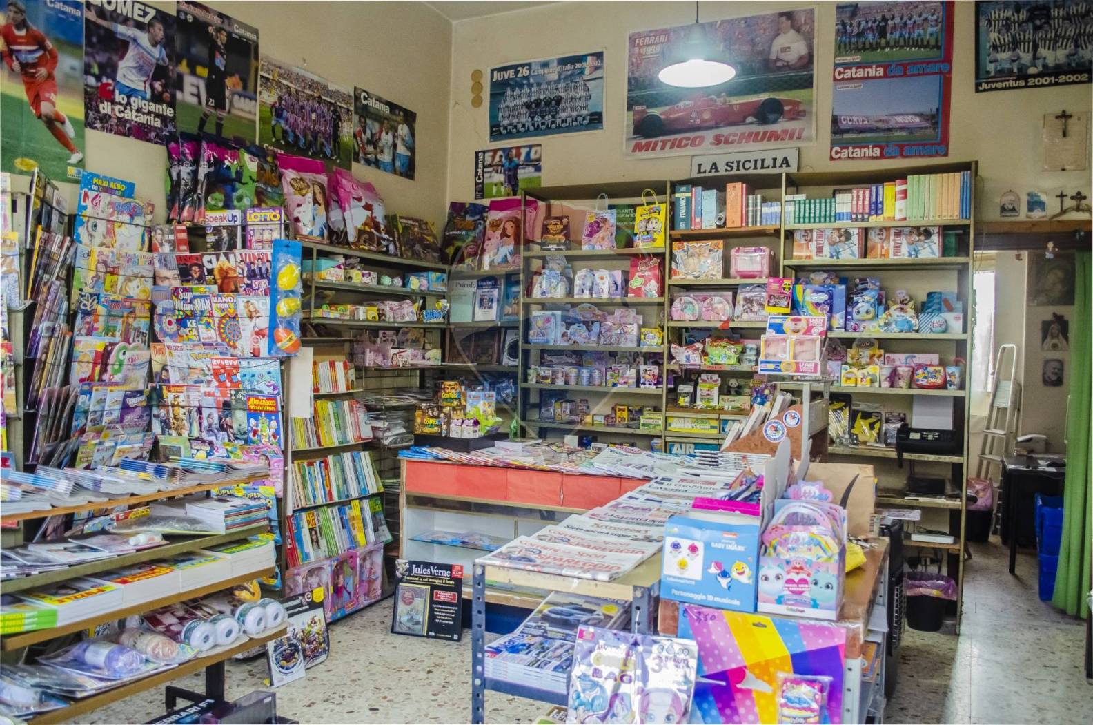 Locale commerciale in Vendita