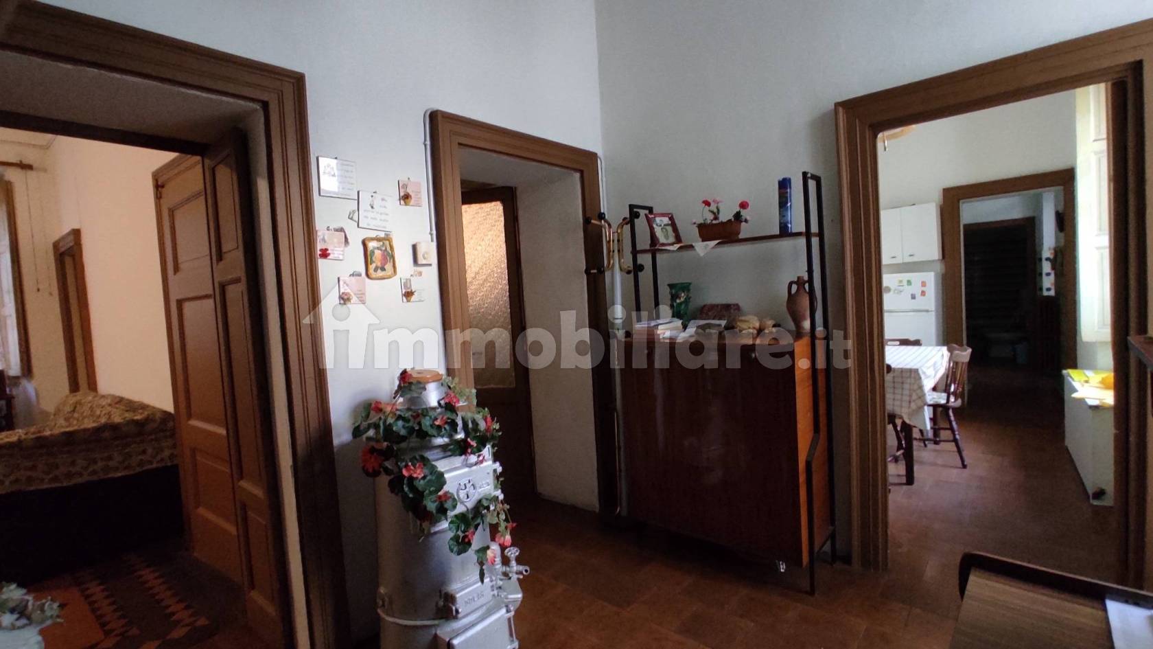 Trilocale via dell'Archivio 1, Centro Storico, Novara