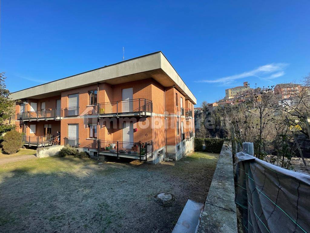 Bilocale buono stato, piano rialzato, Canale