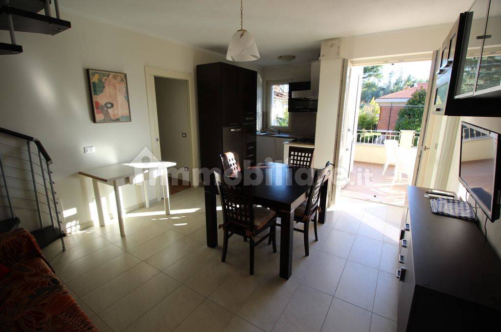 Quadrilocale via dei Cipressi 39, Cinquale, Montignoso