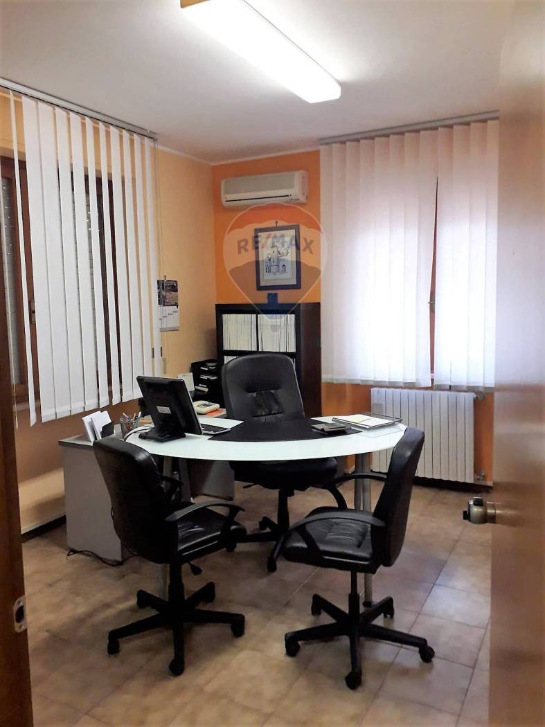 Appartamento buono stato, piano terra, Centro, Lanciano