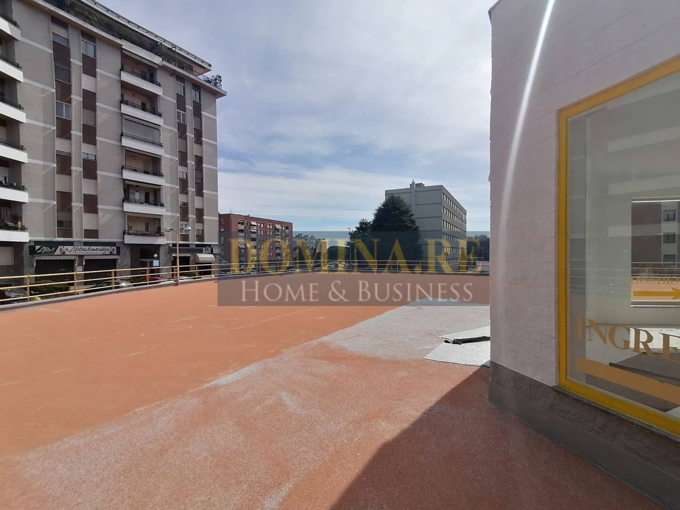 Locale commerciale in Vendita