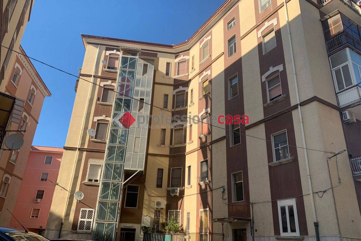 Trilocale via Monte San Michele, 2, Stazione, Foggia