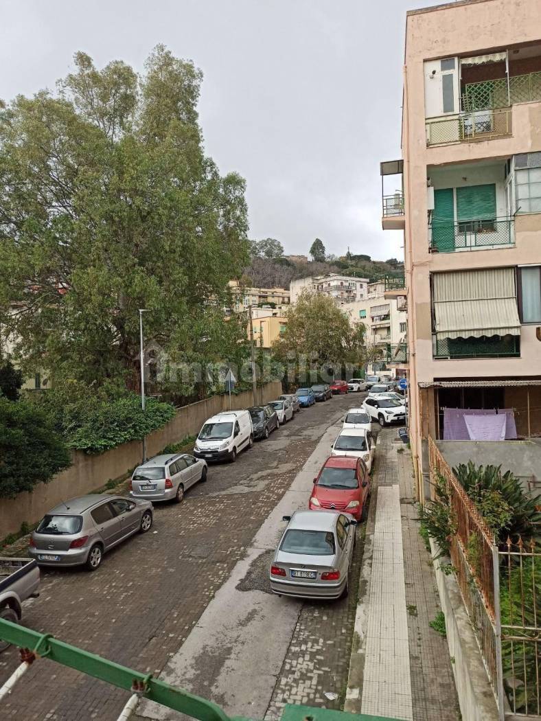 Trilocale via Argentina 10, Libertà, Messina