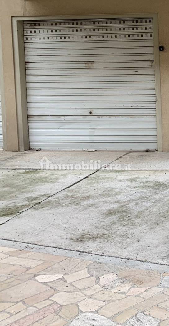 Garage - Box in Vendita