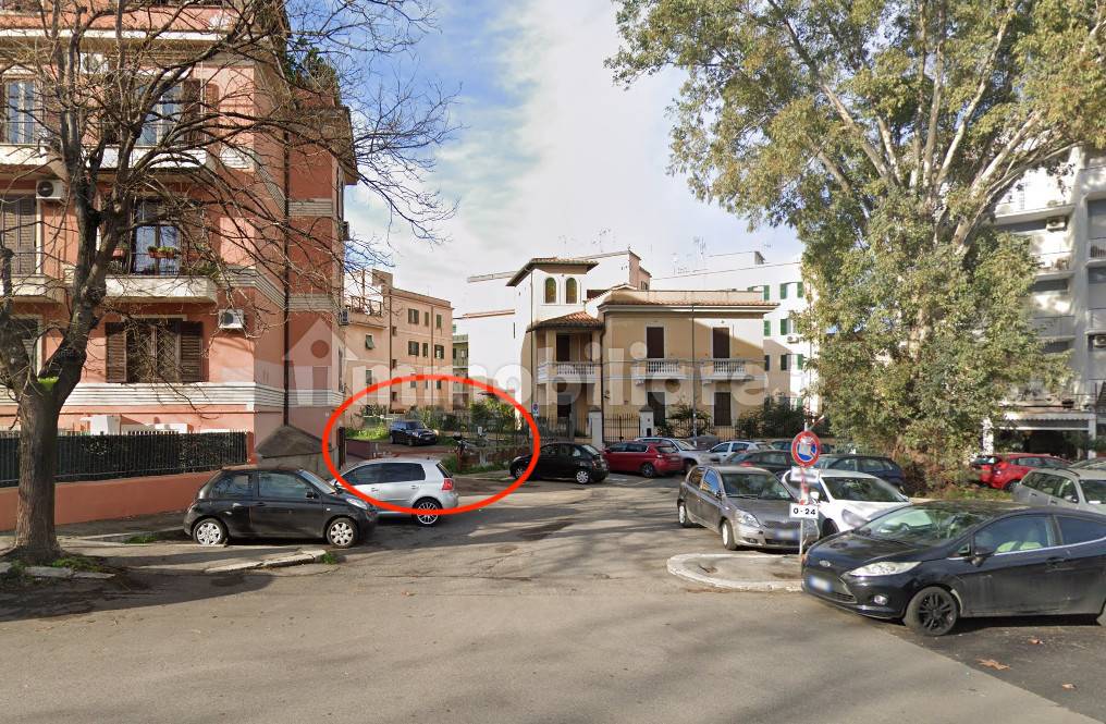 Posto auto - moto piazza di San Felice da Cantalice 3, Roma, rif ...