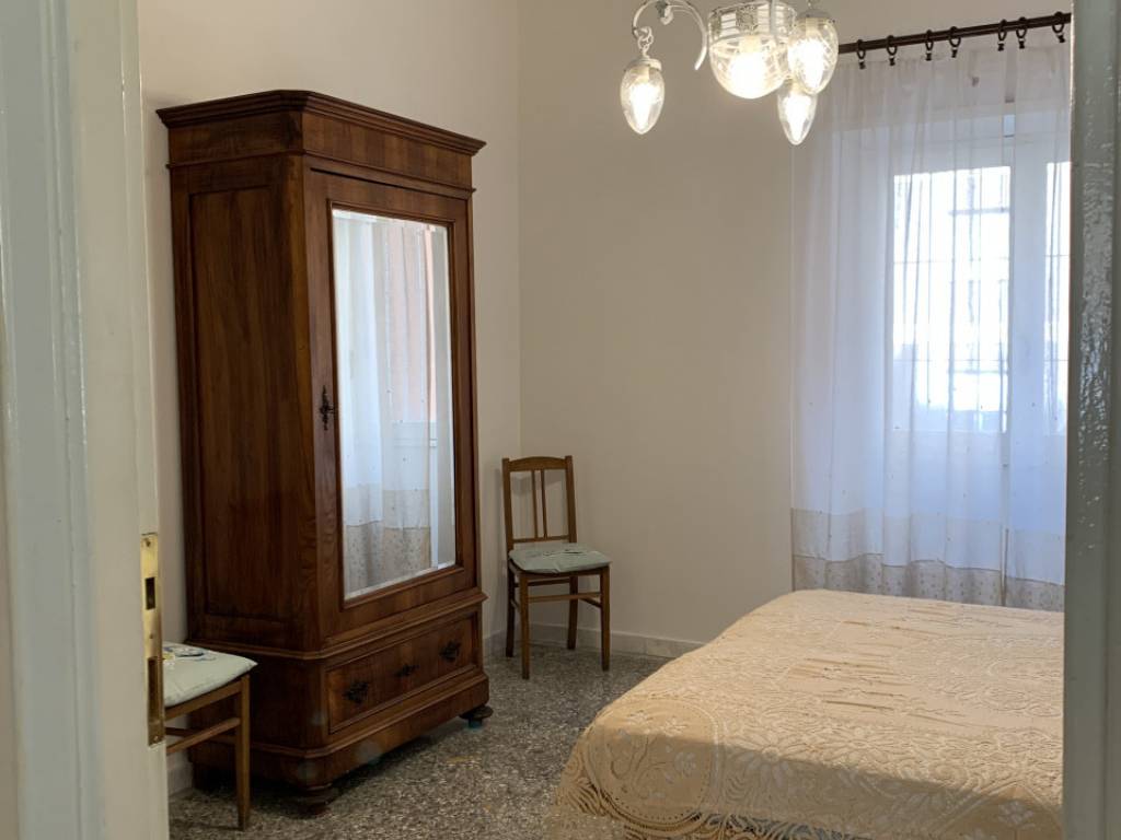 Stanza singola in affitto, affittasi camera singola via Mario Musco 73 Roma