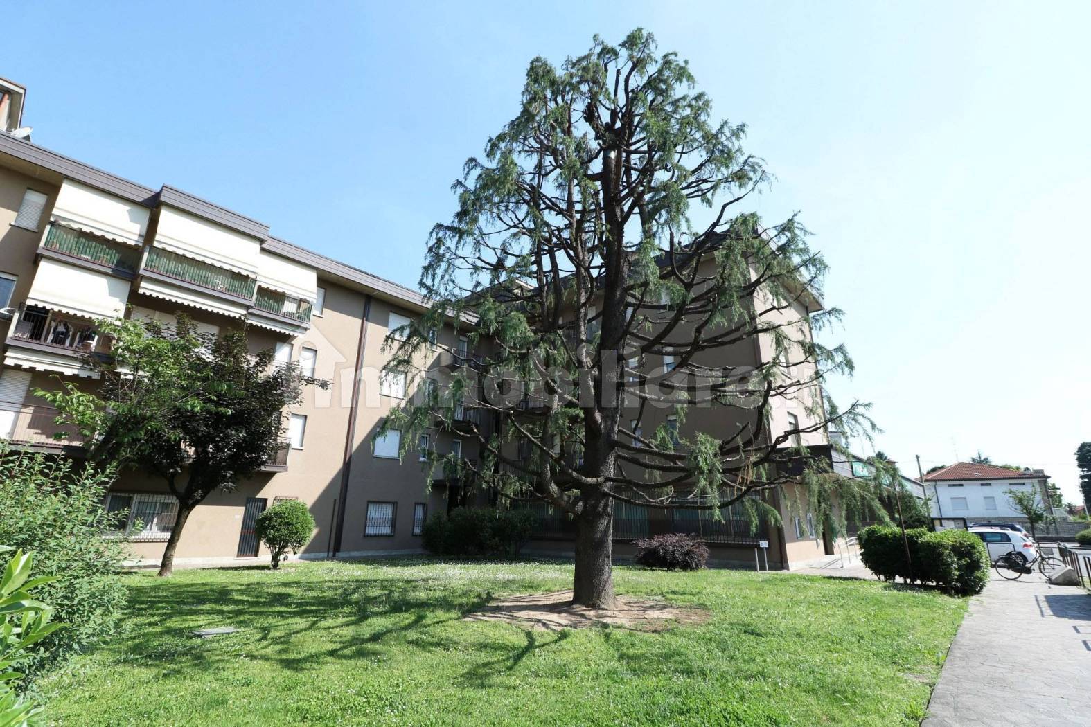 Trilocale via Vittorio Veneto 57, Bonate Sotto