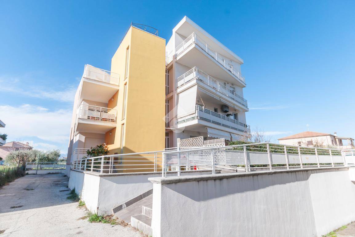 Appartamento via Nazionale Adriatica 184, Cologna Spiaggia, Roseto degli Abruzzi