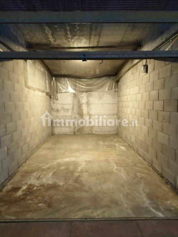 Garage - Box in Vendita