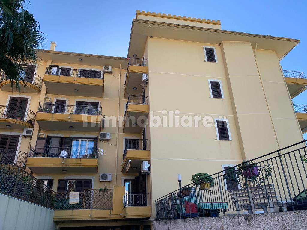 Trilocale via G  Pino 10, Rometta Marea, Rometta