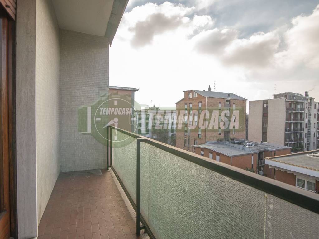 Vendita Appartamento Monza. Trilocale in via Monte Bianco 16. Da ...