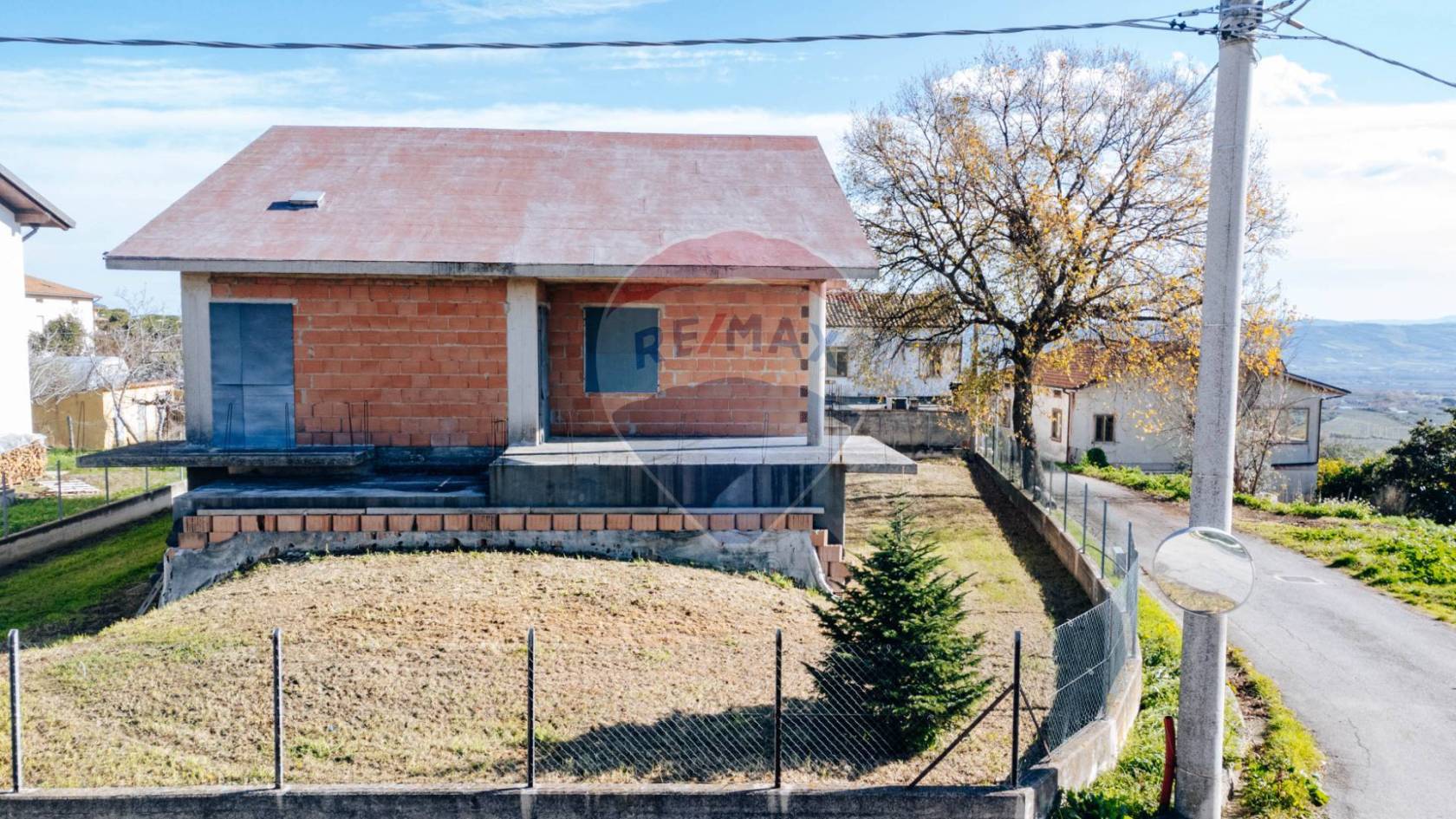 Villa unifamiliare C.da Castelli SNC, Villa Romagnoli, Mozzagrogna