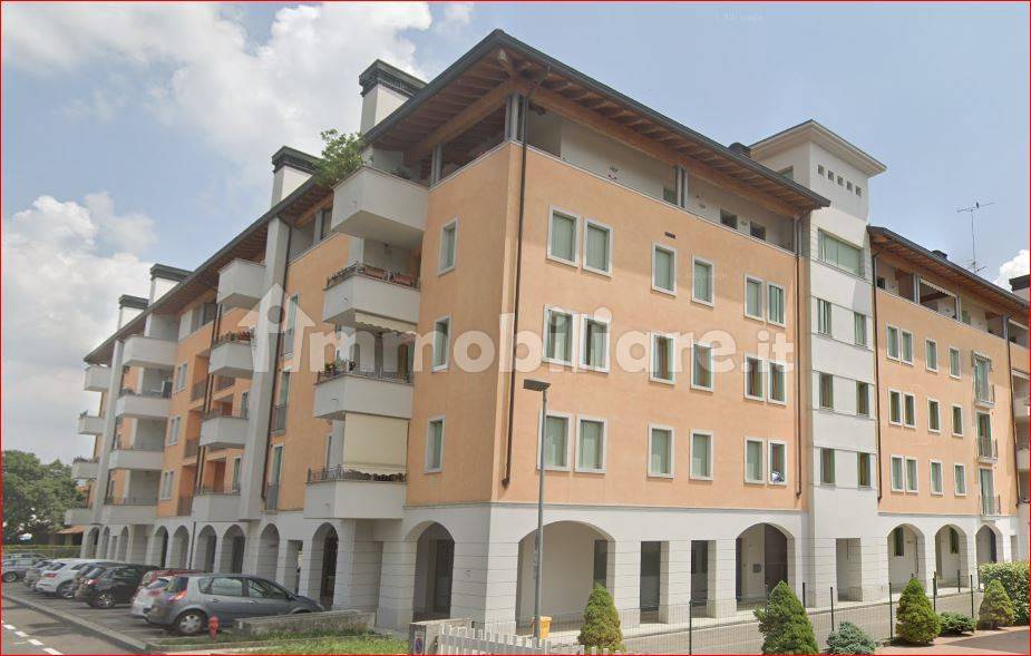 Trilocale via Alessandro Manzoni 13, Centro, Maniago