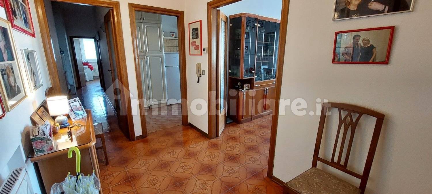 Quadrilocale piazza Don Renzo Tambellini, Terminetto - Migliarina, Viareggio