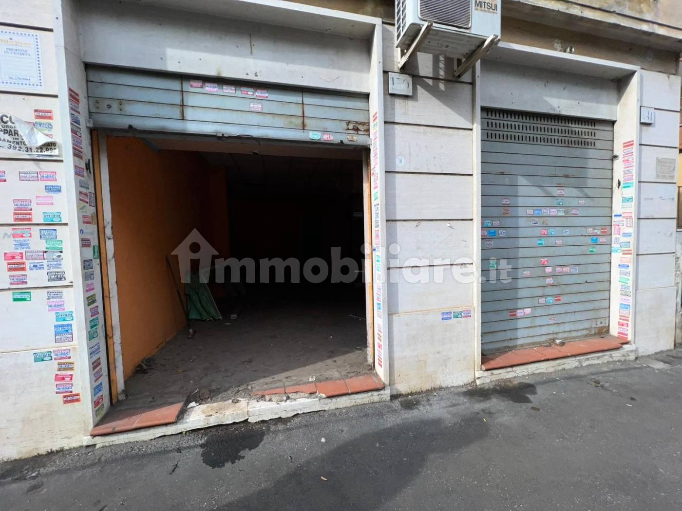 Locale commerciale in Vendita