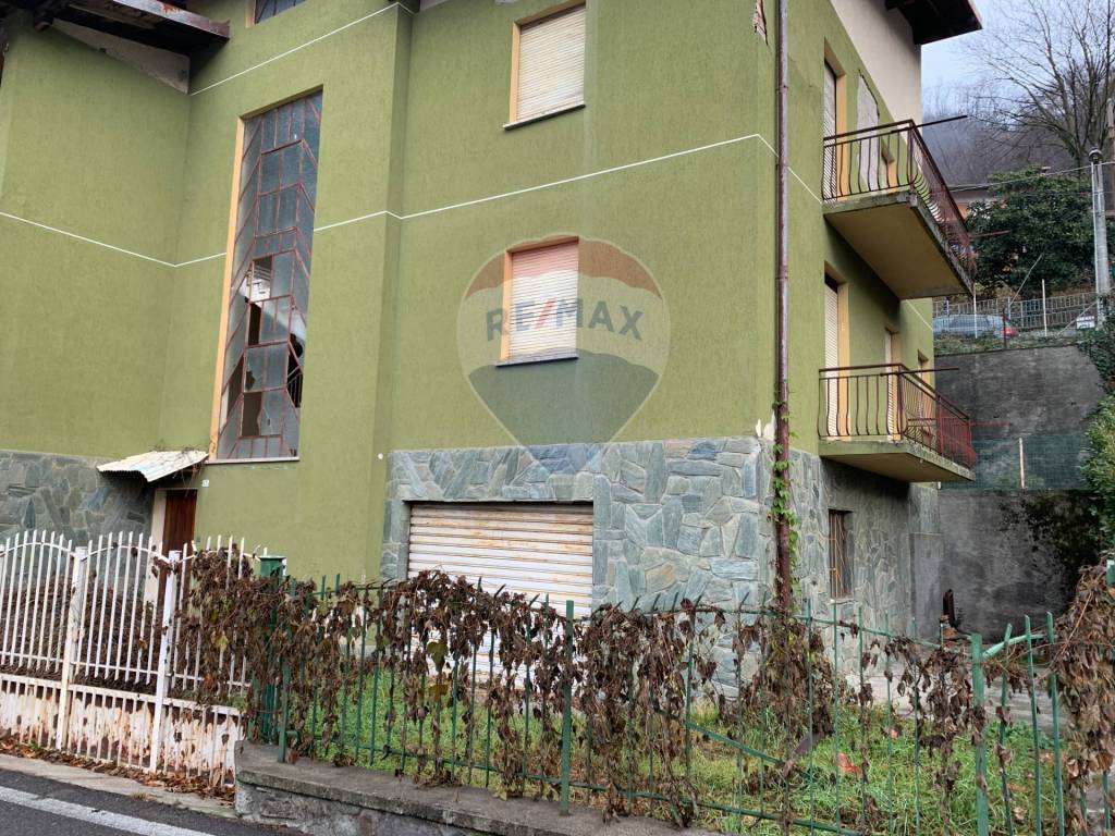 Vendita Villa unifamiliare in via Alle Ville 13 Introbio. Da ...