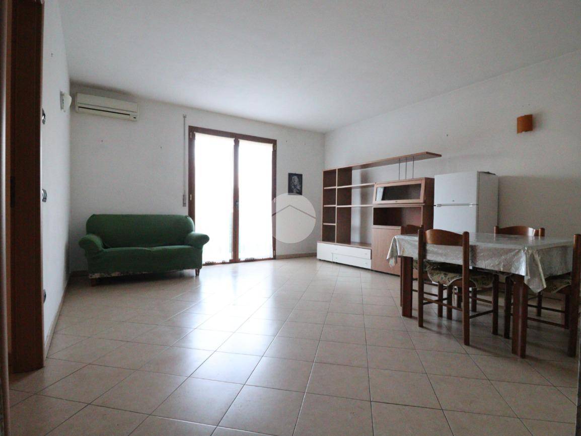 Trilocale viale Marche, Lunetta Frassino, Mantova