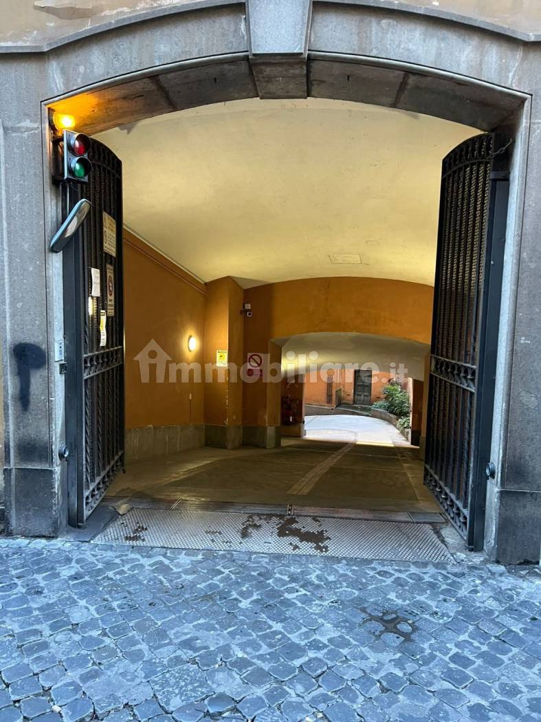 Posto auto - moto in Vendita