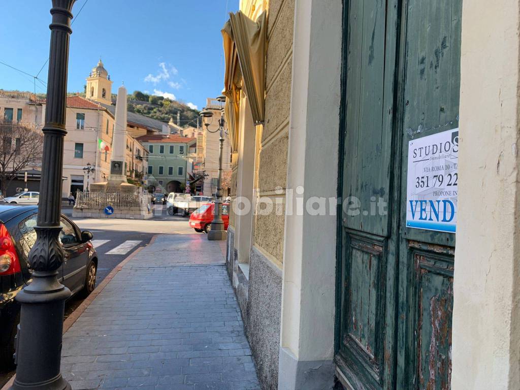 Vendita Appartamento Taggia. Trilocale in via Roma 2. Da ristrutturare ...