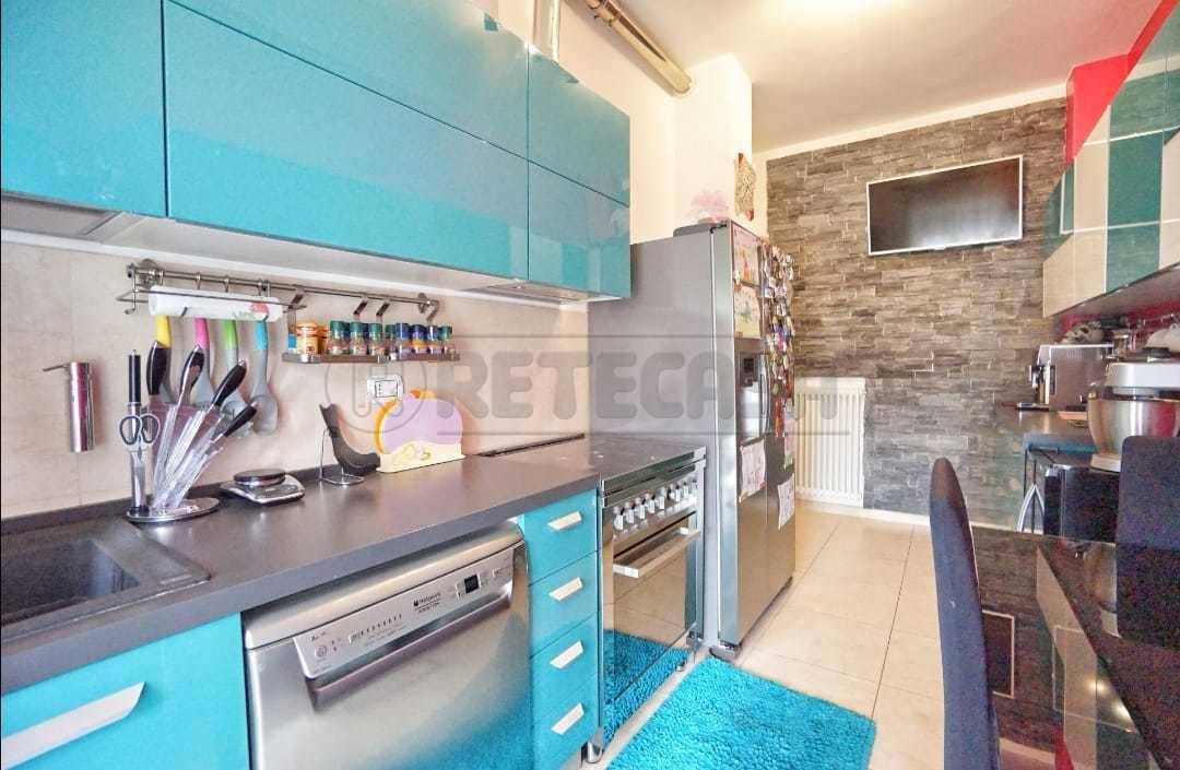 Quadrilocale piazza felice palma 2, Centro, Massa