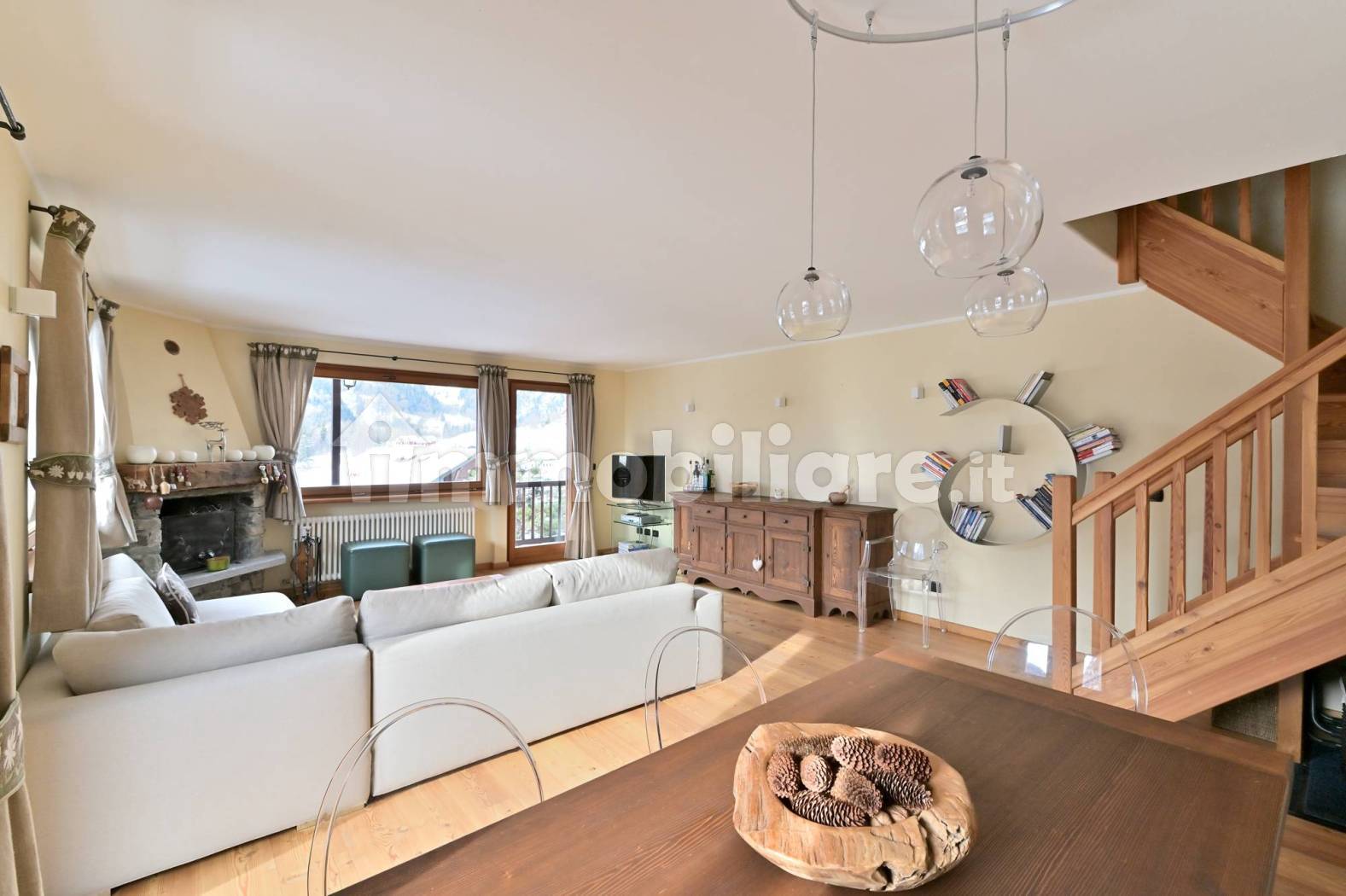 Quadrilocale Avenue Dent du Geant 52, Courmayeur