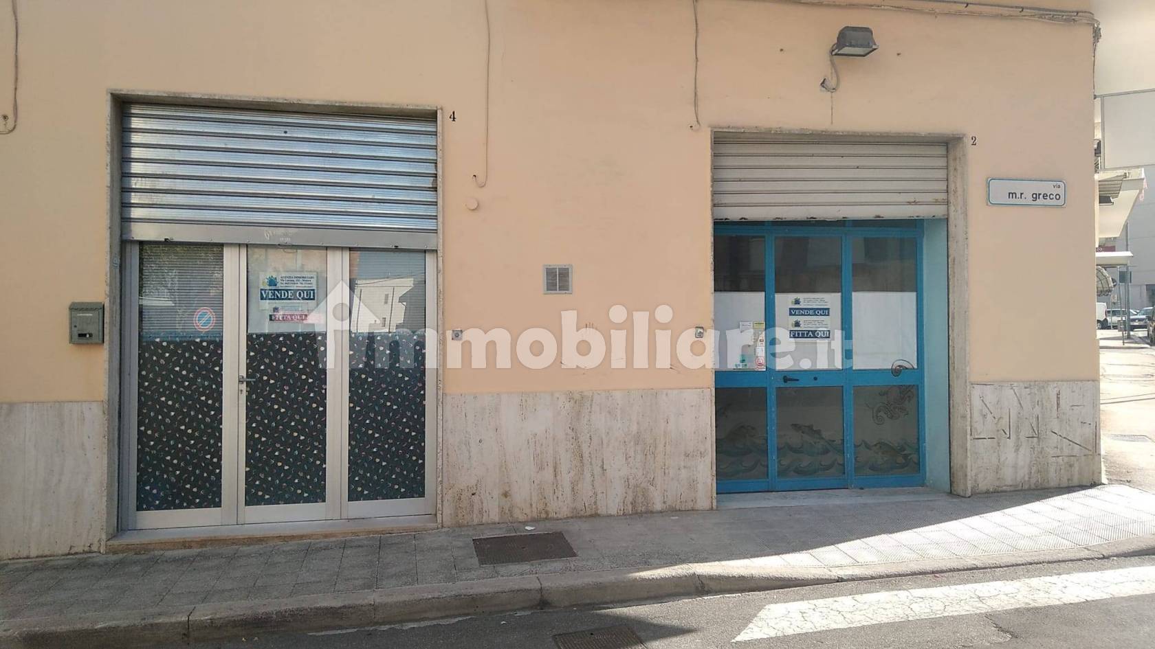Locale commerciale in Vendita