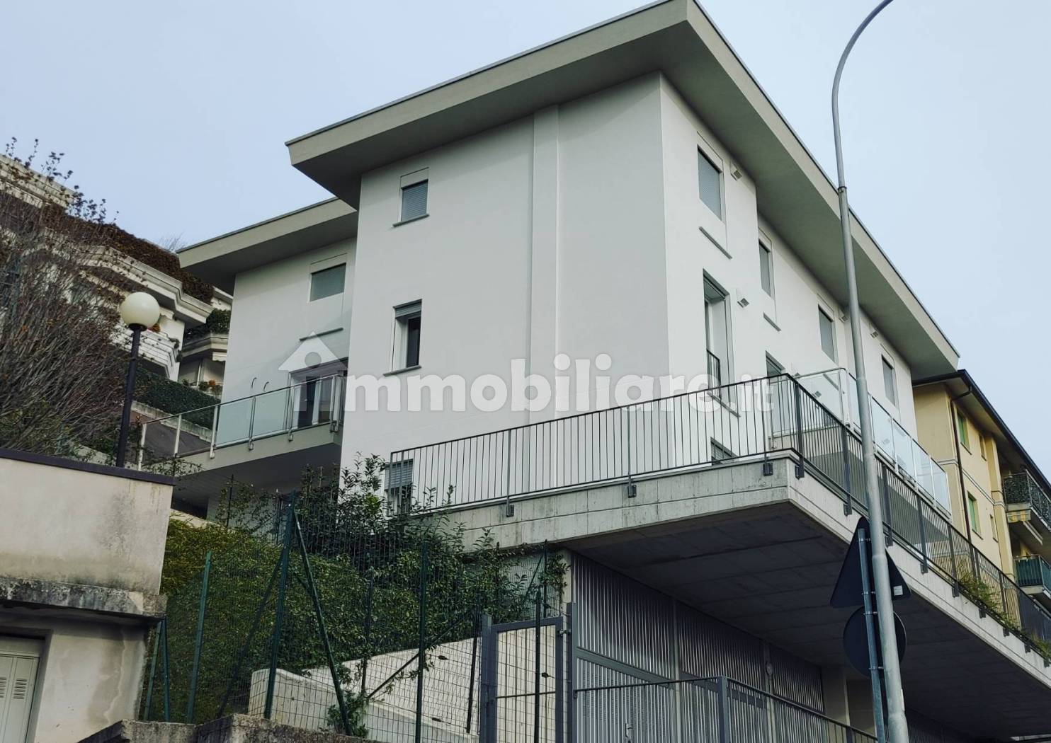 Bilocale via Mornago 5/c, Centro, San Fermo della Battaglia