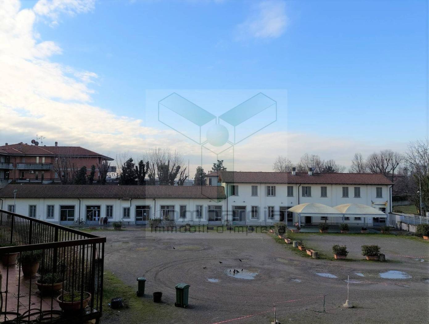 Locale commerciale in Vendita