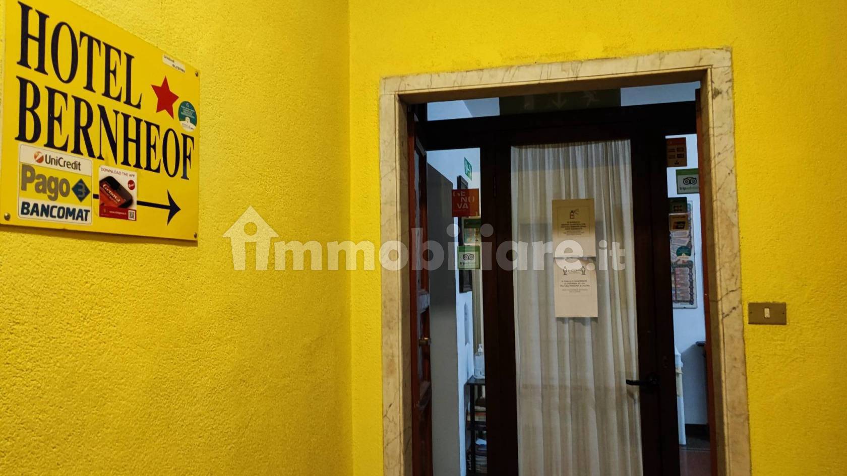 Locale commerciale in Vendita