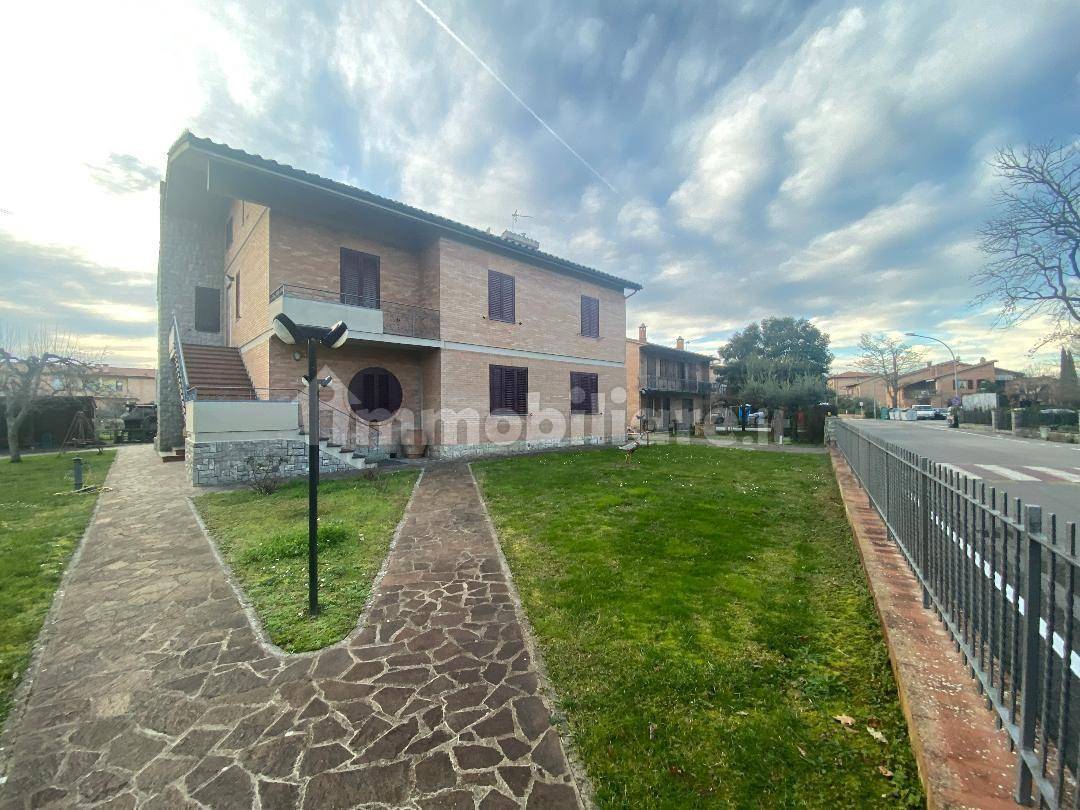 Appartamento via del Risorgimento, Centro, Monteroni d'Arbia