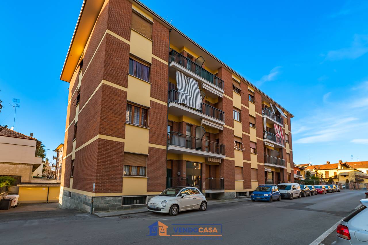 Quadrilocale via Alessandro Pertini 10, Centro, Bra