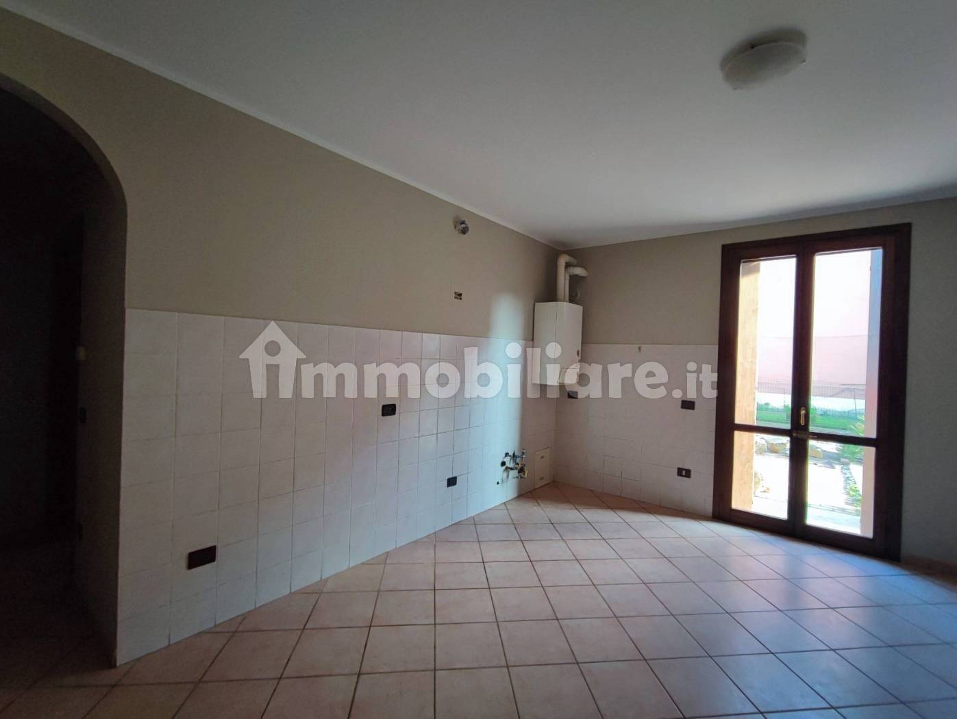 Trilocale buono stato, piano terra, Correggioverde, Dosolo
