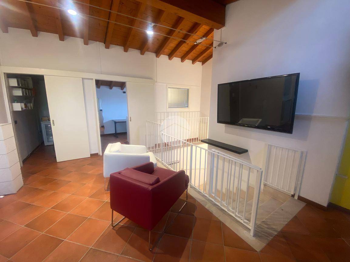 Quadrilocale via San Rocchino 76, Crocifissa di Rosa, Brescia