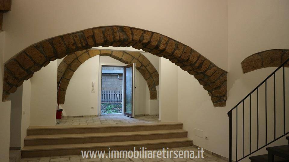 Trilocale ottimo stato, piano terra, Centro, Orvieto